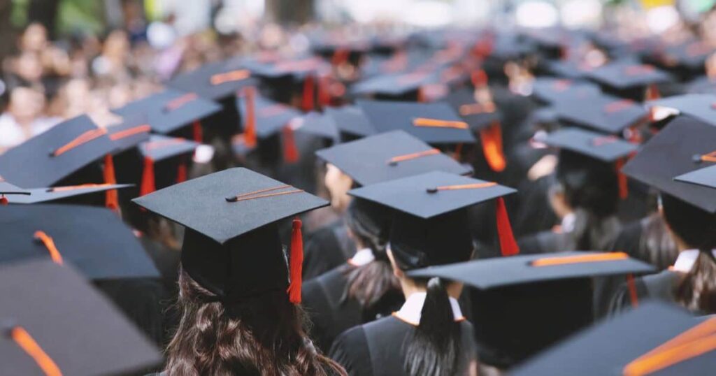 choosing-the-right-phd.-advisor:-the-control-freak,-the-ghost,-and-the ...